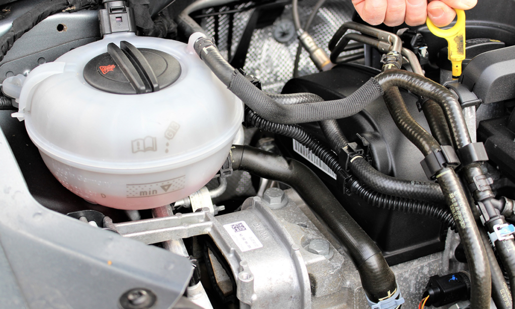 Extrusion Blow Molding | NUREL Engineering Polymers - NUREL